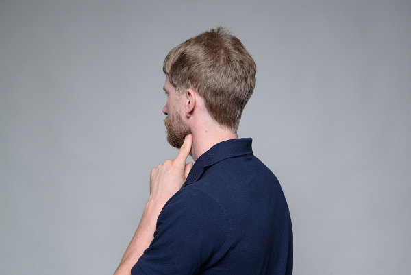 Kopfschmerzen am Hinterkopf selbst behandeln – durch Triggerpunkte